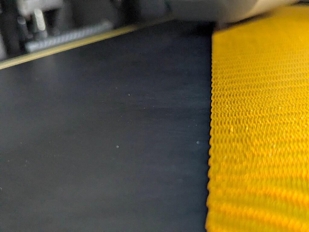 after 2 weeks of printing fine, print quality turned horrible ...